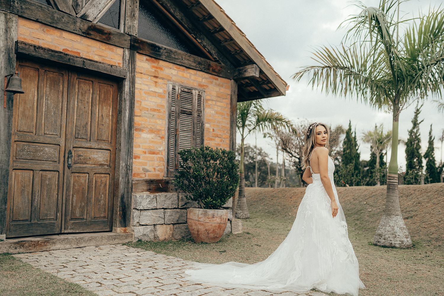 Mazy Tuon | Beleza para noivas